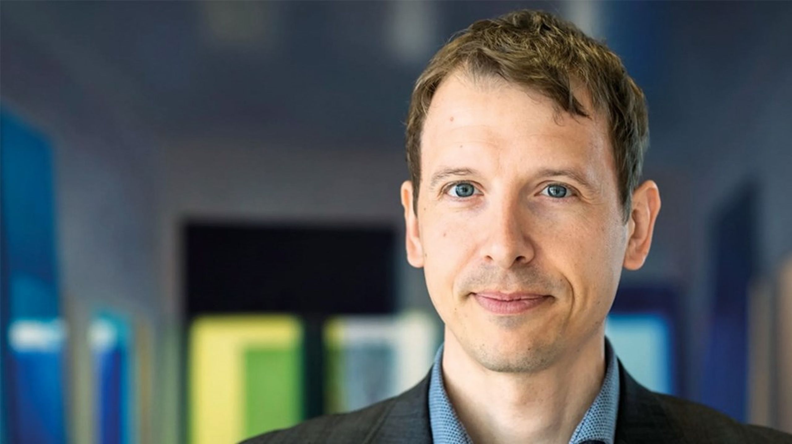 Det langsomme demokrati i et samfund på speed - Mandag Morgen